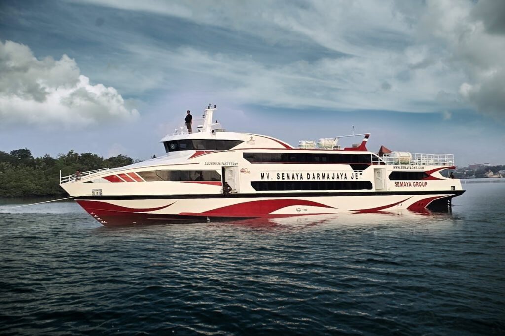 Bali Fast Ferry to Nusa Penida, Lembongan, Gili and Lombok